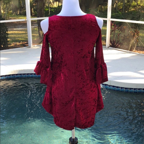 pinkbo_tique | Tops | Last Small Burgundy Velvet Top With Pockets ...
